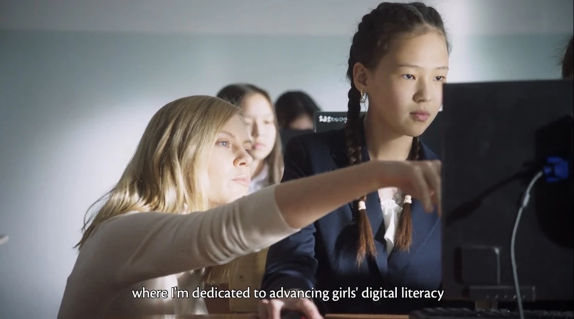 Alyona Tkachenko ผู้ส่งเสริมการศึกษาในคาซัสสถาน ได้รางวัล Power of Radiance