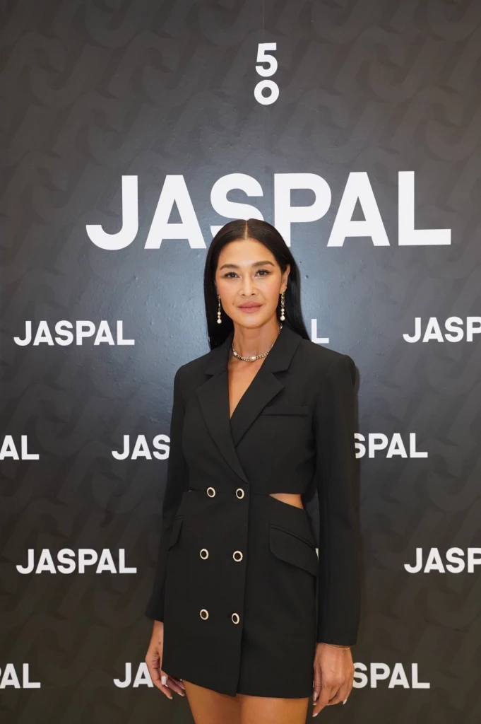 ลูกเกด-คริส-โบว์-ออกแบบ แท็กทีม บอย-มิว เดินฟินาเล่ฉลอง 50 ปี Jaspal