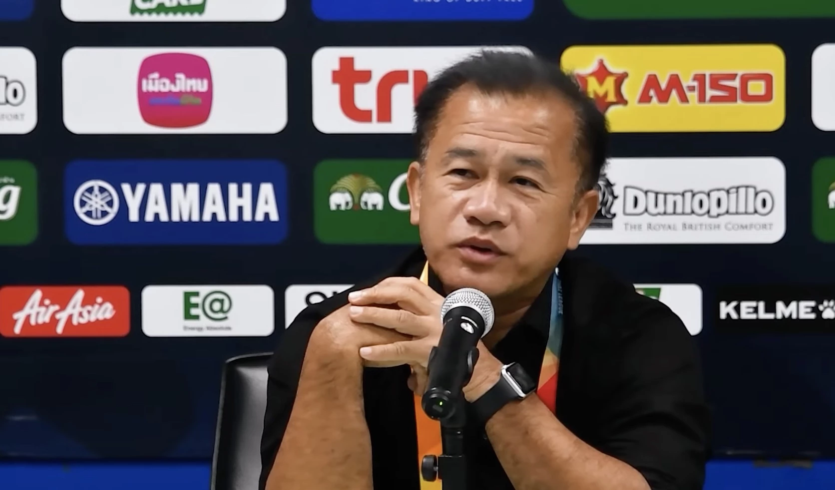 สะสม พบประเสริฐ ไม่จับมือ "อิชิอิ" ดราม่าหลังเกม บุรีรัมย์ 2-0 ชลบุรี