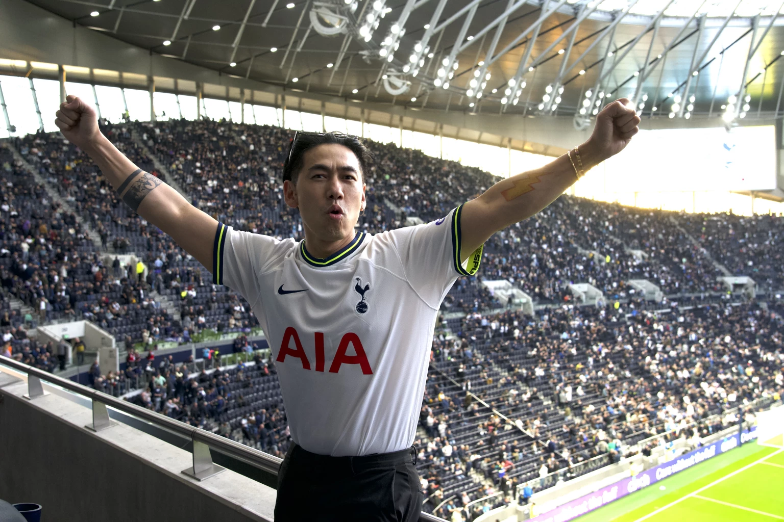 FUN88 จัดให้! ชวนเพชรจ้าพาบุก 2 สโมสรใหญ่ นิวคาสเซิล & สเปอร์