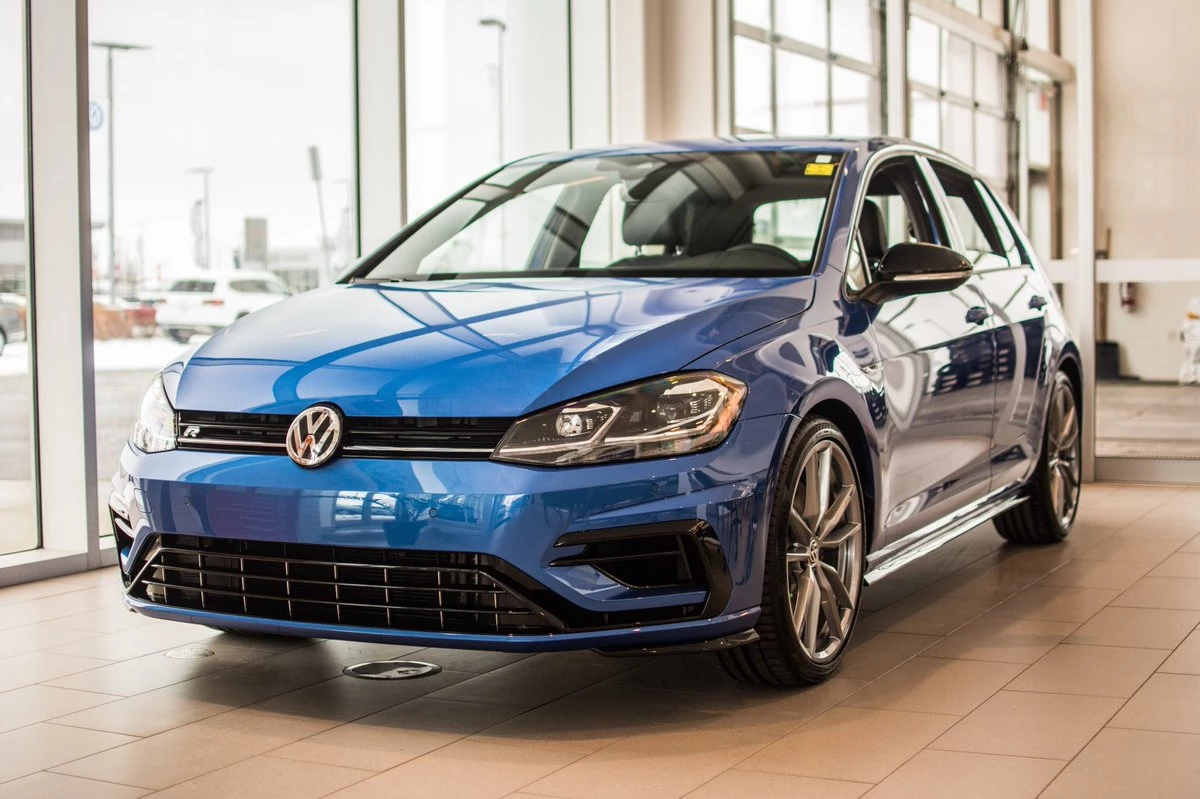 สีนี้มาแน่! Techno Blue ถูกยกให้เป็นเทรนด์สีรถยนต์แห่งปี 2023