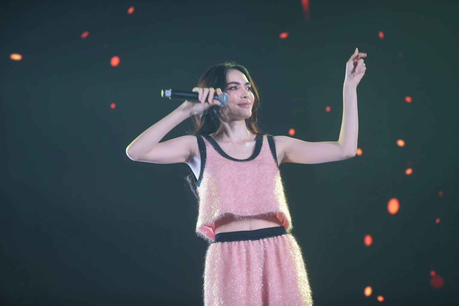 ณวัฒน์ สร้างอาณาจักร MGI HALL อีกหนึ่งก้าวแห่งความสำเร็จของมิสแกรนด์