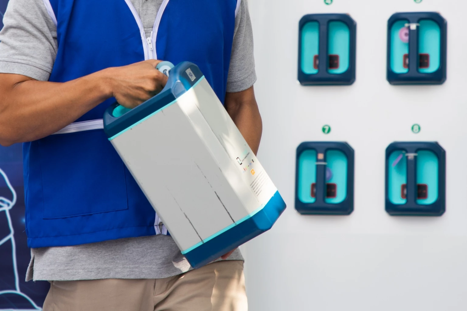 BATT SWAP ต้นแบบสถานีสลับแบตมอไซค์ไฟฟ้าฝีมือคนไทย เร็วสะดวก