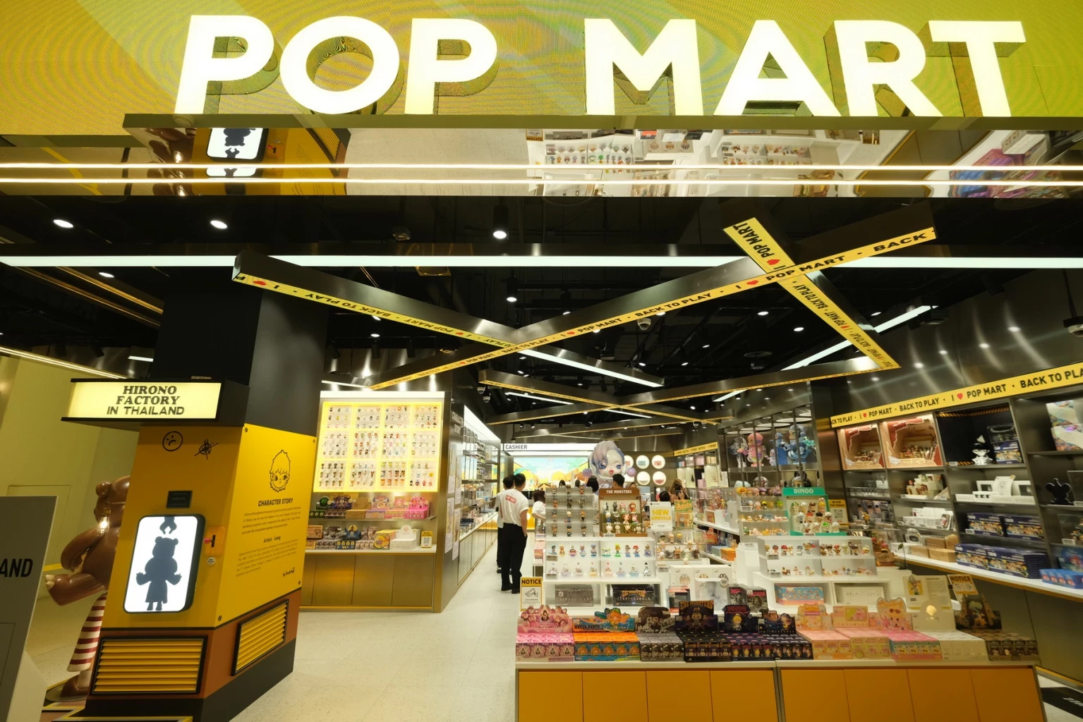 ถอดความสำเร็จ เทรนด์อาร์ตทอยส์สุดฮิต POP MART สาขาแรกในไทย@เซ็นทรัลเวิล์ด