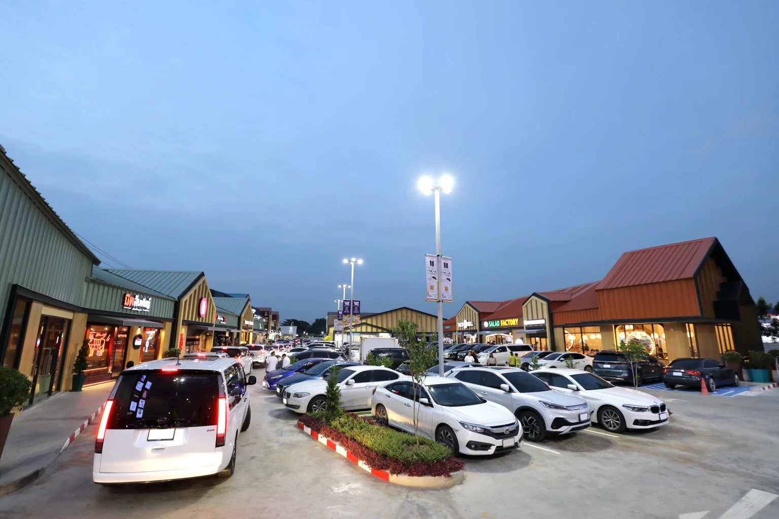 เปิดตัว ‘LITTLE WALK’ ช้อปปิ้งมอลล์ใหม่ ตอบโจทย์ทุกไลฟ์สไตล์คนเมืองกรุง